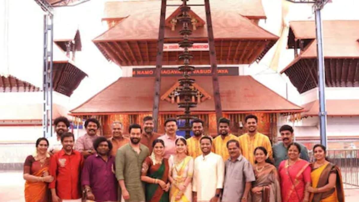 Director Vipin Das Shares BTS Video From Sets Of Guruvayoor ...