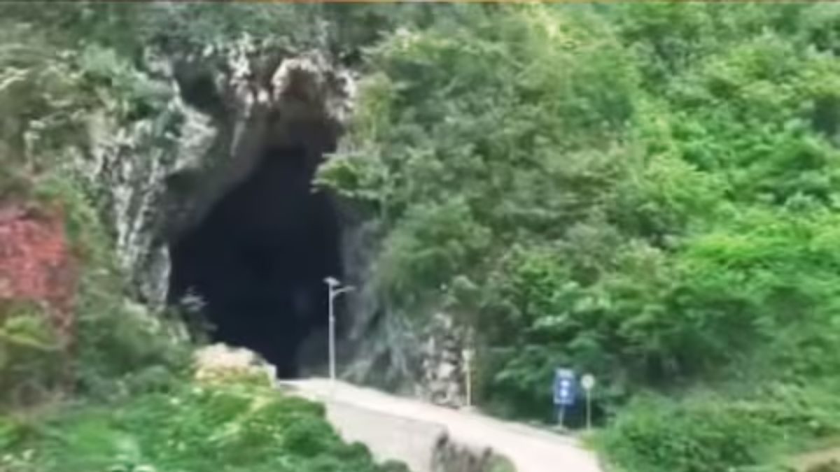Why People In China Are Scared To Pass This Dark Tunnel At Night ...