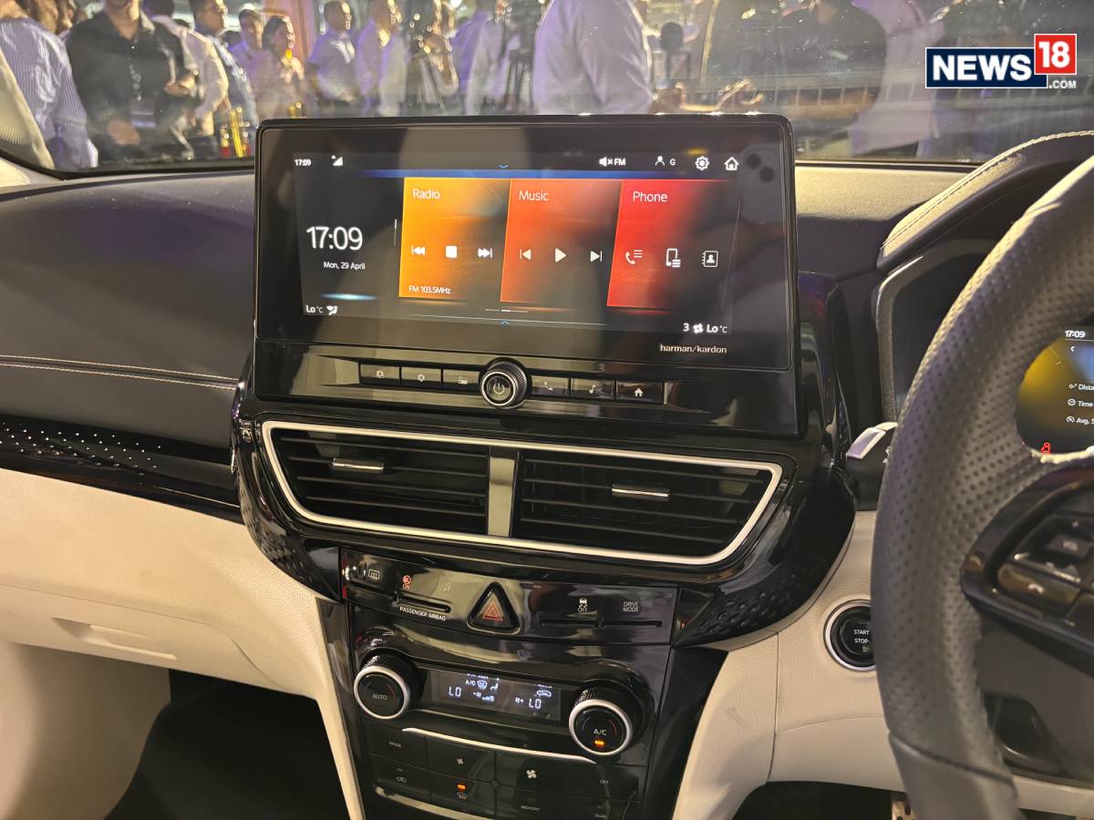 Mahindra XUV 3XO in Pics: See Design, Features, Interior and More in Detail
