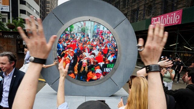 ‘People Deserve To See…’: OnlyFans Model Flashes In Front Video Portal ...