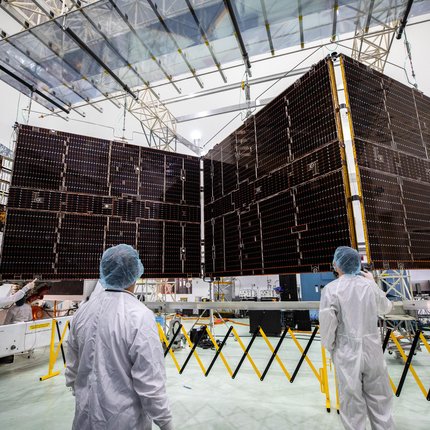 From Earth To Beyond: NASA's Space Laser Transmission Strikes Earth ...