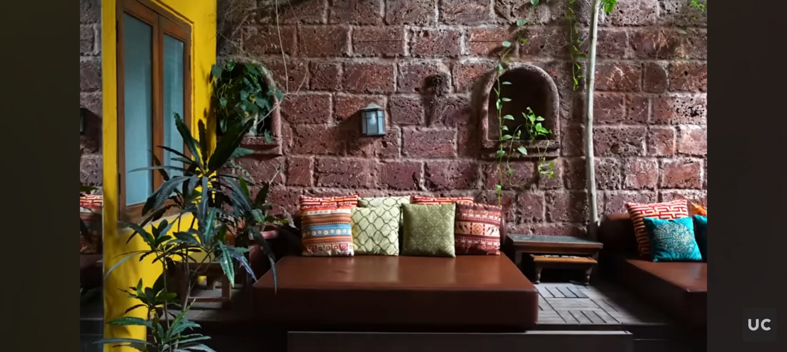 Explore Vivek Oberoi's Mumbai Home: A Goan-Styled Farmhouse With A Cow ...