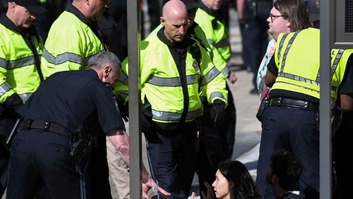 Watch: US Police Dismantle Pro-Palestinian Tent Encampment At MIT ...