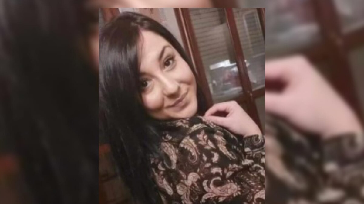 Woman Falls 60ft To Her Death In Zip Line Accident After Slipping From ...