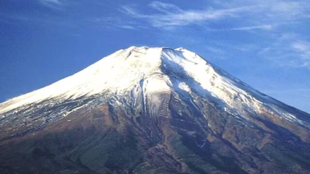 Japanese Town To Erect Barrier To Block Mount Fuji Photo Spot Amid ...