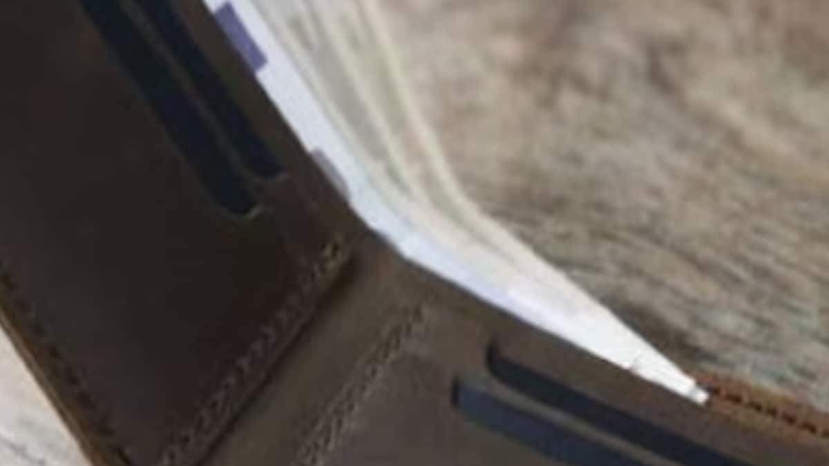 Boy’s Generous Move To Offer His Last Dollar To ‘Homeless’ Man Is ...