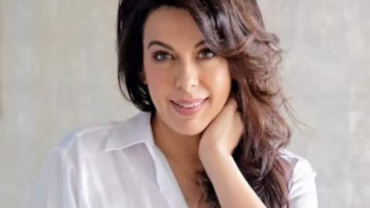 Happy Birthday, Pooja Bedi: Controversial Ads To Love Life, A Look At ...