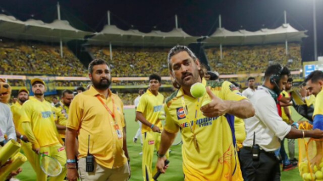 Watch: MS Dhoni Delivers Special 'Return Gift' To Fans At Chepauk ...