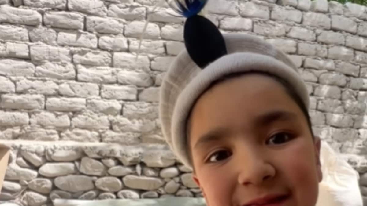 Watch: Pakistan's ‘Youngest’ YouTuber Shiraz Says Goodbye In Emotional ...