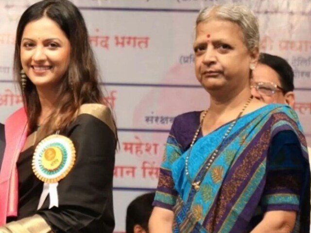 Actress Tejashri Pradhan Remembers Her Late Mother, Says 'Pain Feels As ...