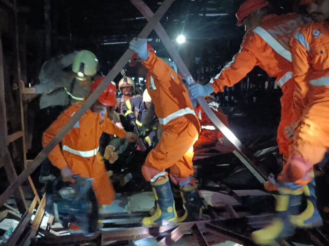 14 Dead, 74 Injured As Billboard Collapses In Mumbai's Ghatkopar After ...