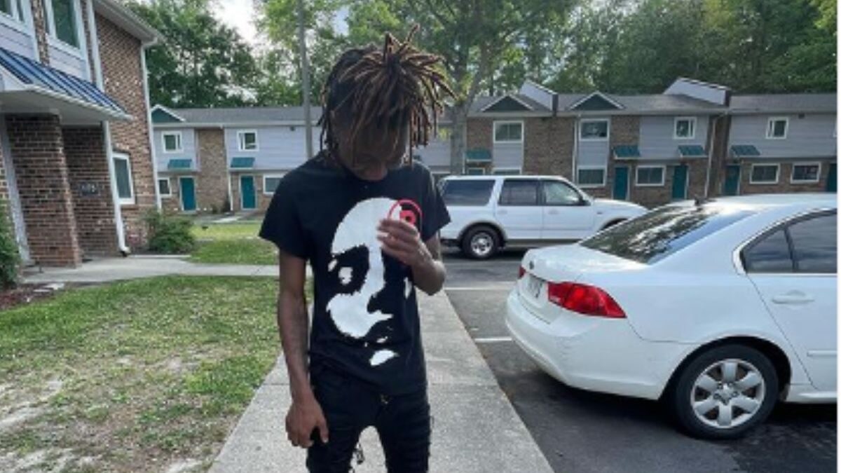 US: Teen Rapper Accidentally Shoots Self Dead While Filming Video on ...