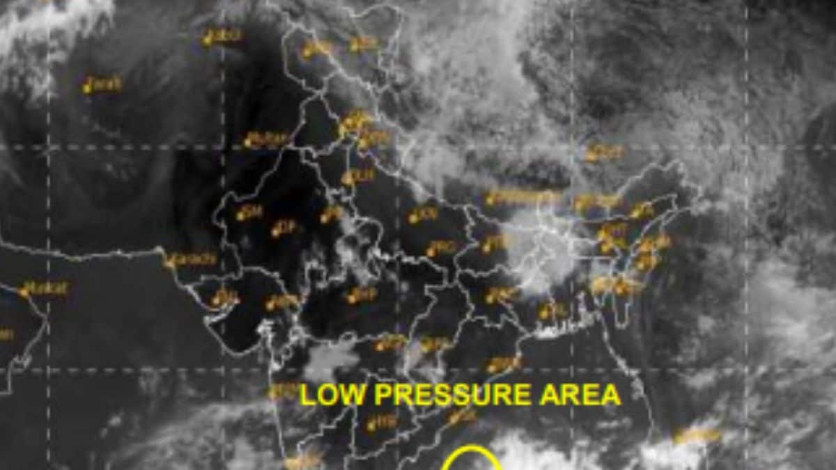 'Severe' Storm Brewing in Bay of Bengal, IMD Issues Cyclone Watch for ...