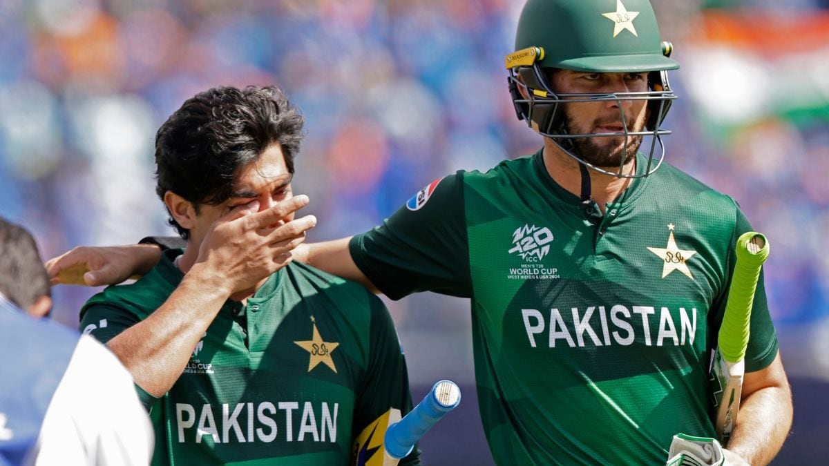 T20 World Cup: Waqar Younis Speechless After Pakistan Lose to India ...