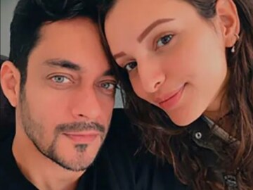 Triptii Dimri And Rumoured Boyfriend Sam Merchant Step Out In The Rain ...