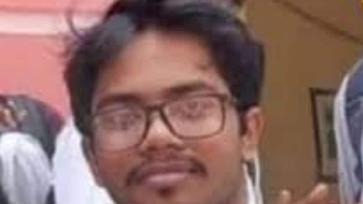 West Bengal’s Rupayan Mandal Gets AIR 1 In NEET UG With A Perfect 720/ ...