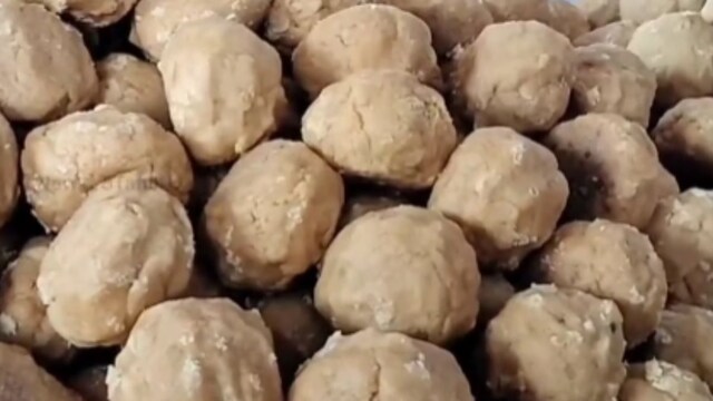 How Manda Vellam Aka Sugarcane Jaggery Is Prepared In Tamil Nadu’s ...