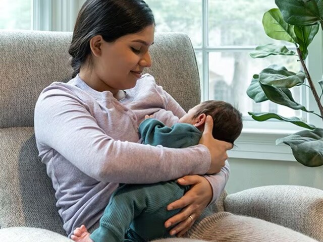 Studies Show Best Breastfeeding Positions For Lactating Mothers - News18