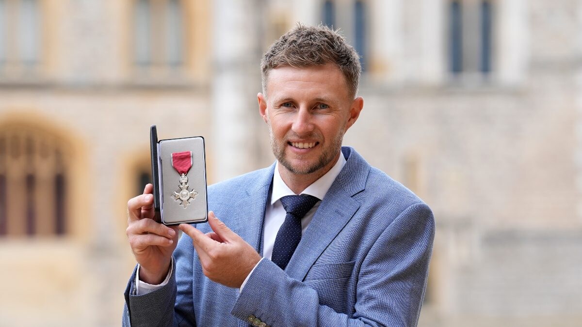 England Batter Joe Root Receives MBE for Services to Cricket - News18
