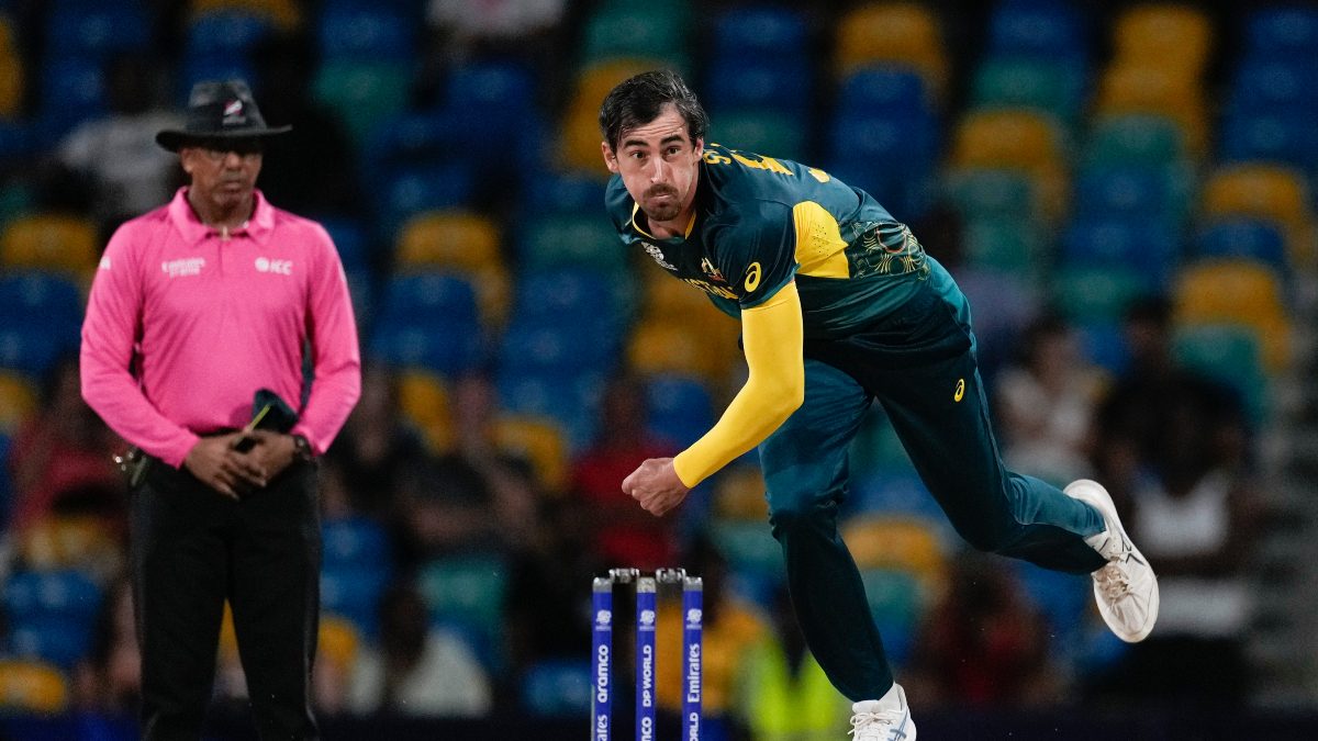 'Just a Cramp': Mitchell Starc Not an Injury Concern After Walking Off ...