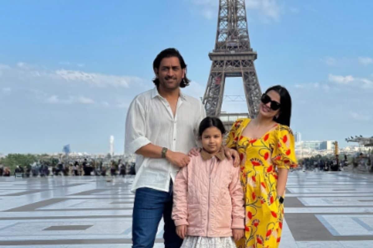 MS Dhoni Profile | MS Dhoni Cricket Career | Cricket Stats