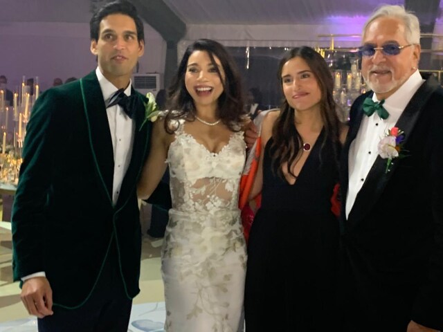 Vijay Mallya Beams With Joy at Son Siddharth Mallya's Wedding, Poses ...