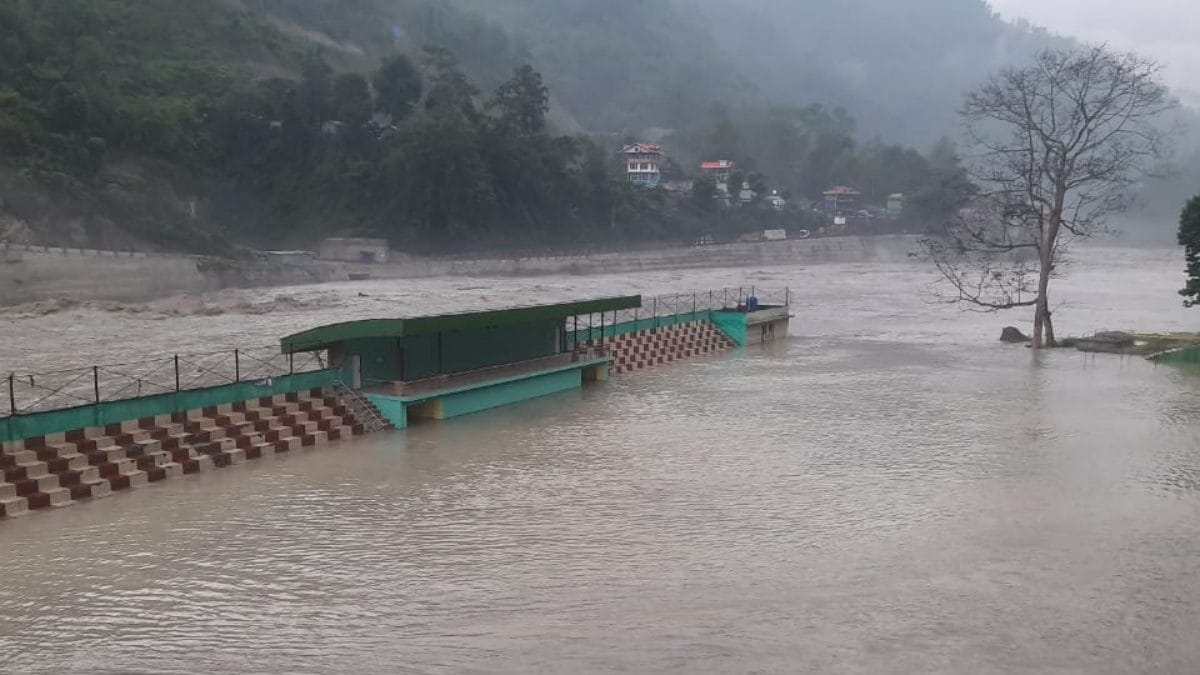 Heavy Rain, Landslides Kill 3 Sikkim, Maharashtra Braces For Showers As ...