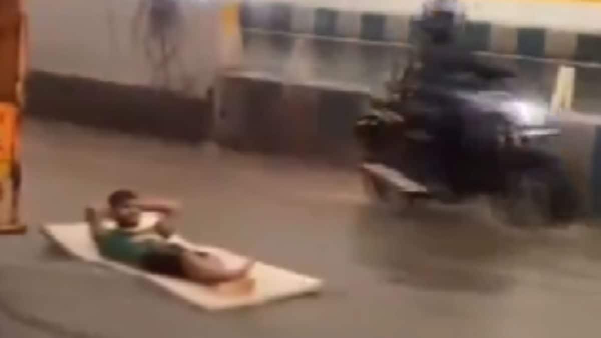 Pune Man's Bizarre Surfing on Waterlogged Roads Sends Internet ROFL, Watch Viral Video | Viral ...