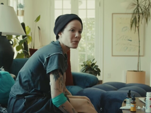 Halsey Reveals Being Diagnosed With Lupus and a Rare Type of T-Cell ...