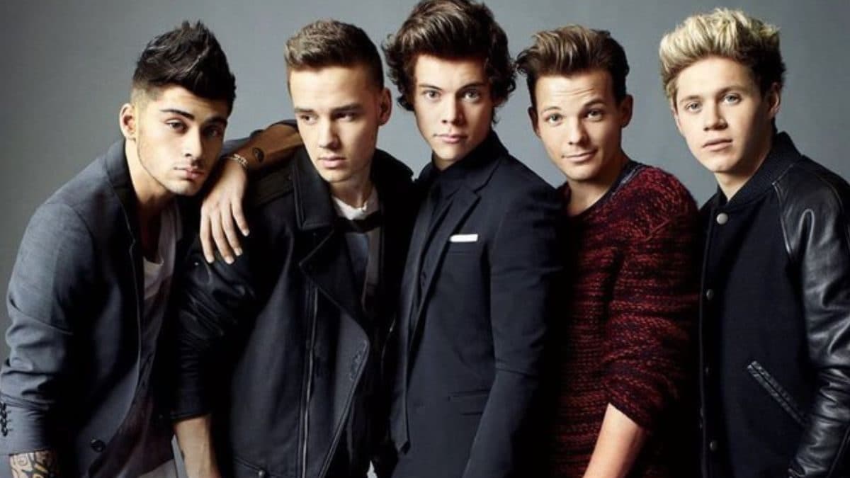 Simon Cowell Says One Direction Was Last ‘Megastar Boyband’, BTS Fans ...