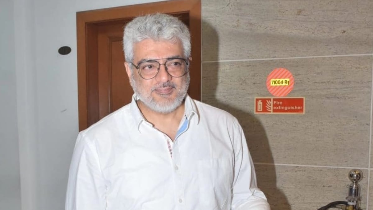Ajith Kumar Offers Prayers At Tirupati Temple Ahead Of Vidaa Muyarchi ...