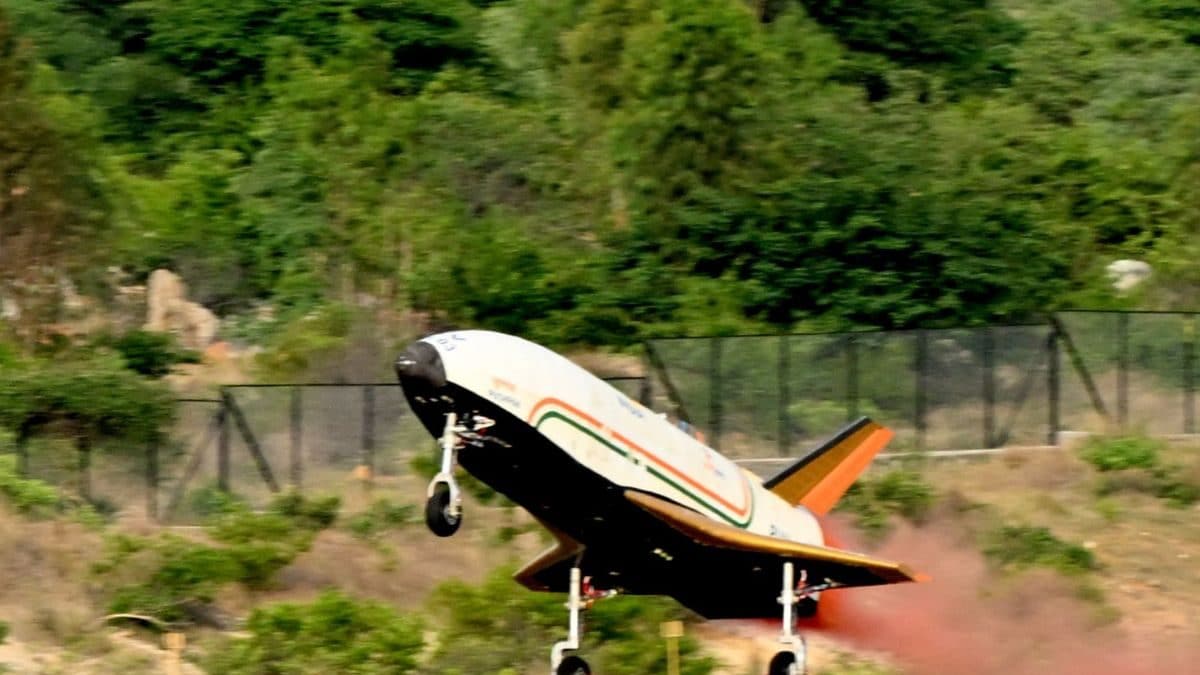 Built For Reuse, ISRO Completes Final Landing Test Of Its Winged Launch ...