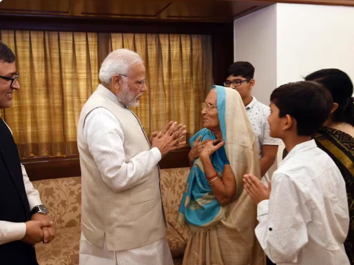 My ‘Amma’: PM Narendra Modi & His Great Virtue Of Maintaining Human ...