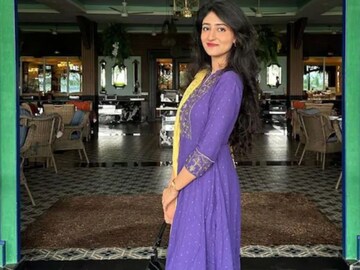 Meet IAS Officer Neha Byadwal, Who Cracked UPSC At 24 - News18