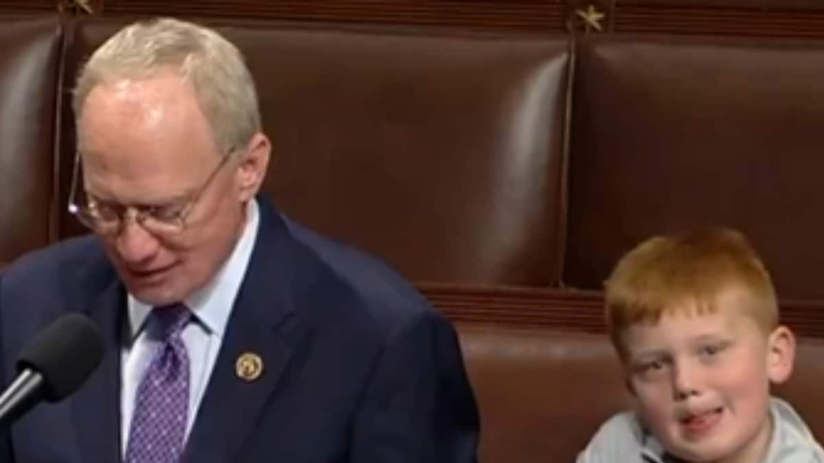 US Congressman's Speech Interrupted By Son’s Playful Shenanigans. Video ...
