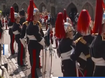 Watch: UK Royal Guard Faints Due To Intense Heatwave - News18