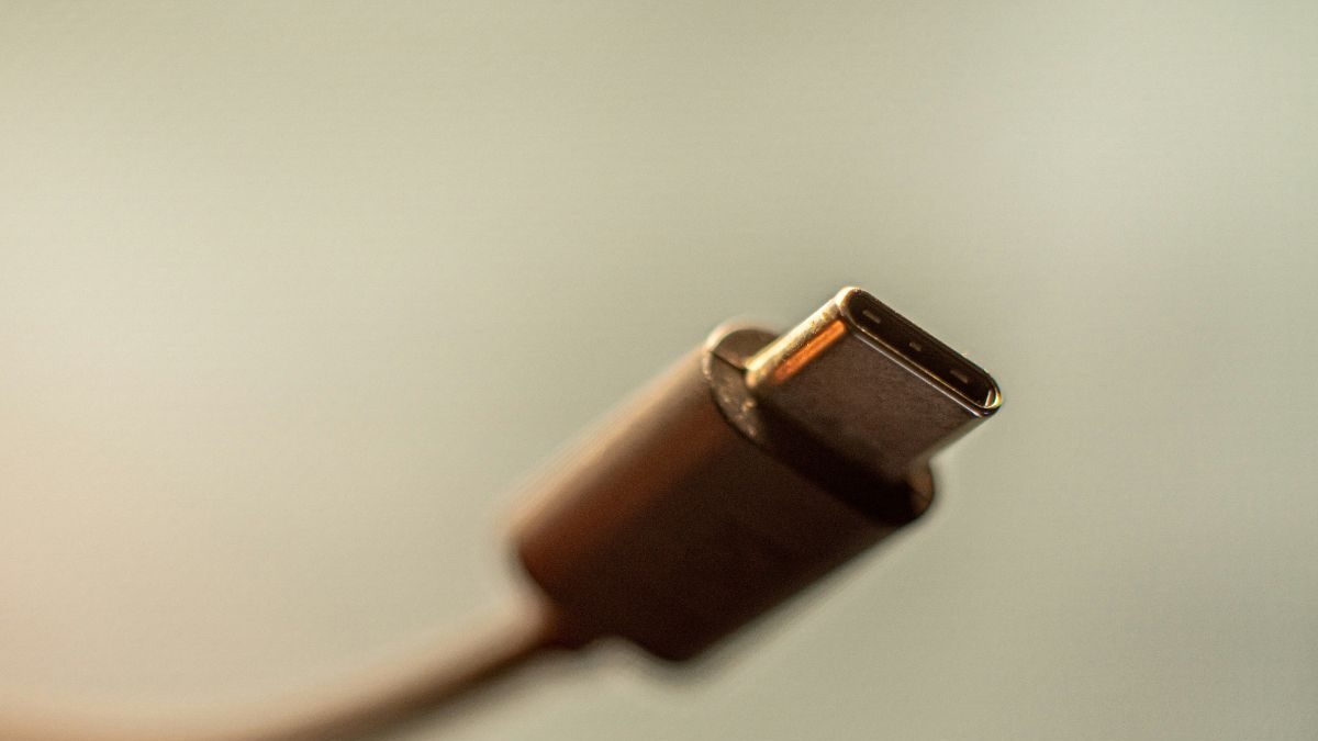 India’s USB C Charging Standard Rule For Mobile Phones Likely To Start ...