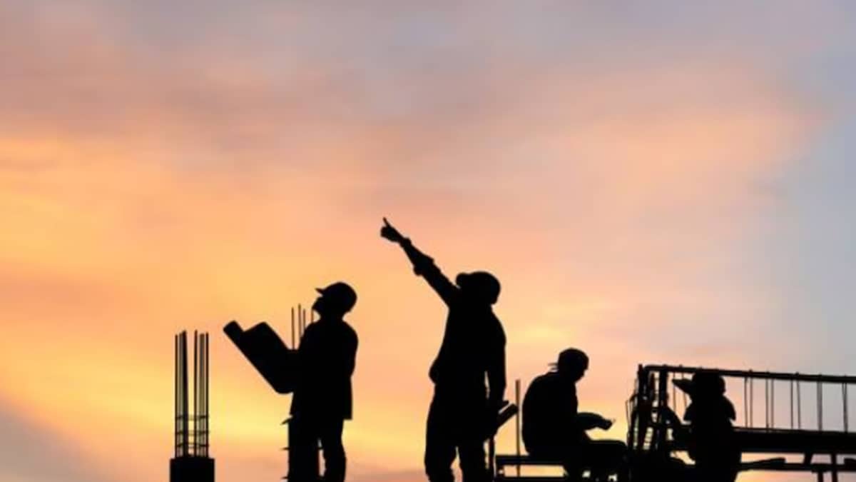 UAE, Saudi Arabia, Kuwait Top Destinations For Indian Migrant Workers ...