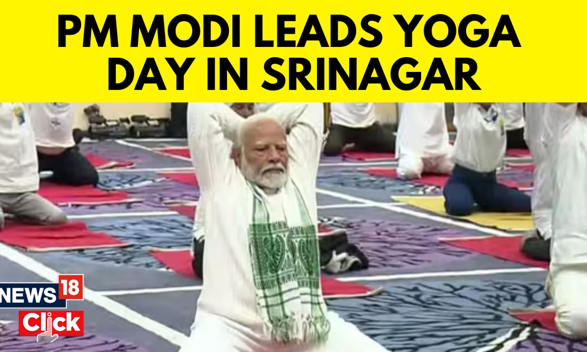PM Modi leads international Yoga day celebrations - News18