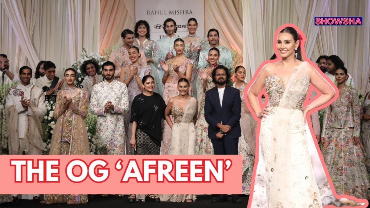 Lisa Ray Opens Rahul Mishra Show At India Couture Week; Walks On ...