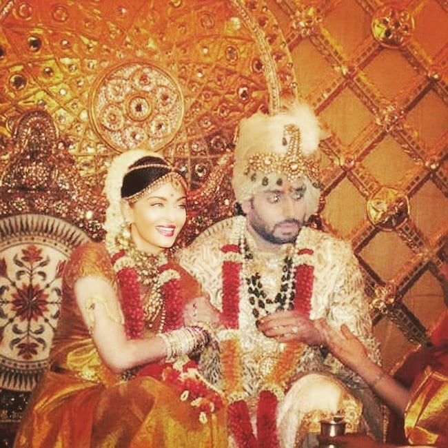 Amitabh & Jaya Bachchan Perform at Abhishek-Aishwarya's Wedding; Shweta Dances in Baaraat in ...