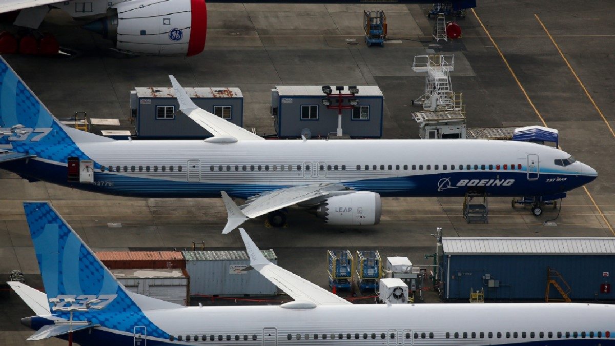 Boeing 787 Run By Chinese Airline Returns To Rome After Engine Fire ...