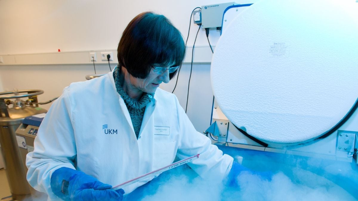 Why Are Rich Americans Freezing Themselves? What Is The Process? Is ...