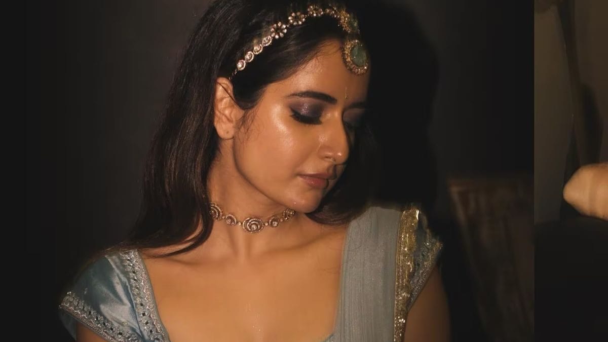 Actress Ashika Ranganath Looks Like A Modern Day Princess In Gorgeous ...