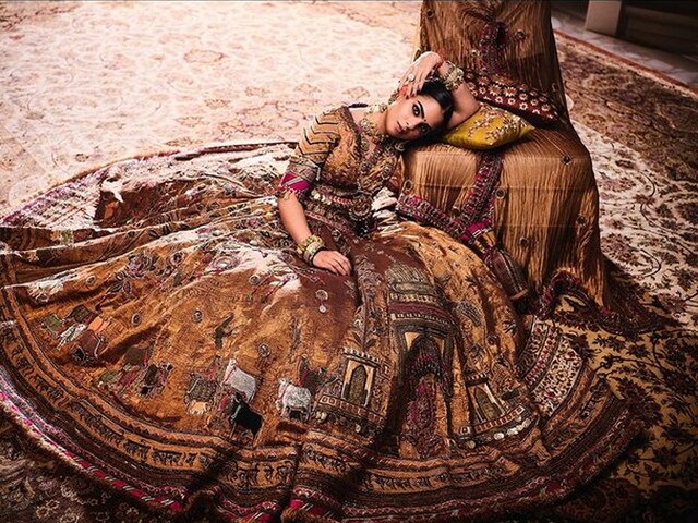 Photos: Isha Ambani Is A Royal Princess In Copper Embellished Lehenga ...