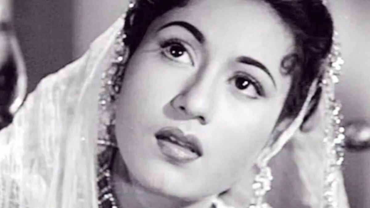 Madhubala's Life Decisions Were Dominated By Her Father Ataullah Khan ...