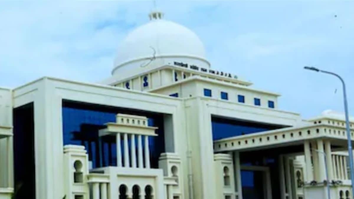 UP's AKTU Offers Free Admission To Financially Weak Students For These ...