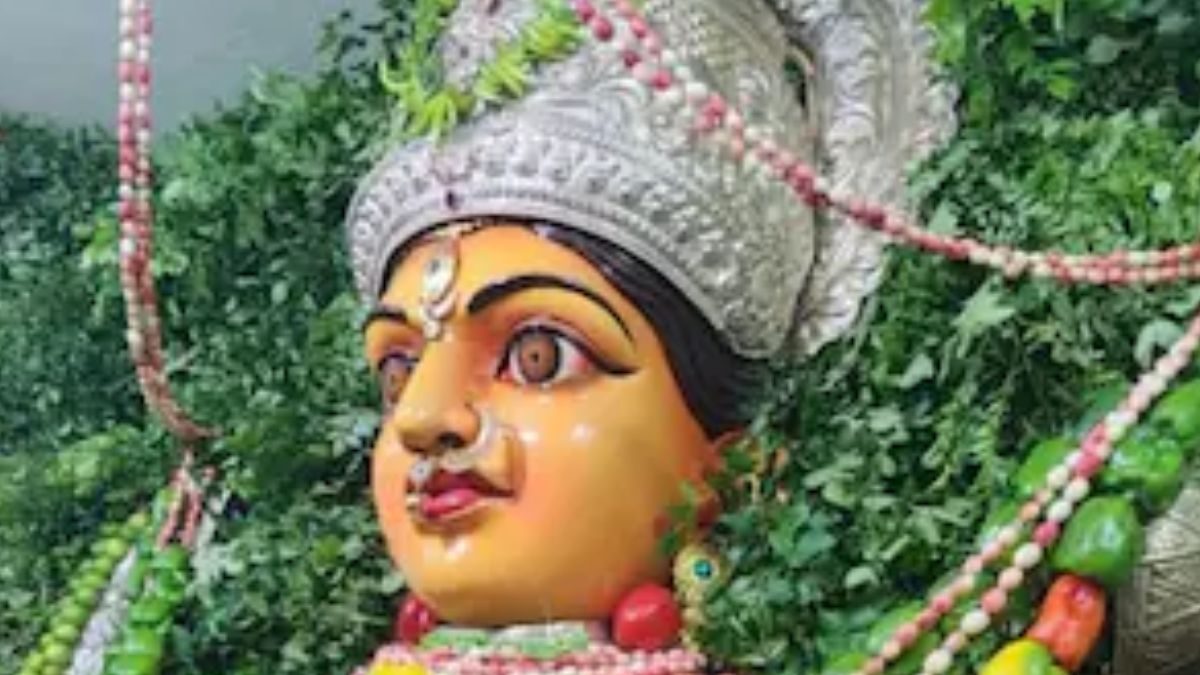 In Andhra Pradesh, This Temple Houses Navagrahas And Shivalingam ...