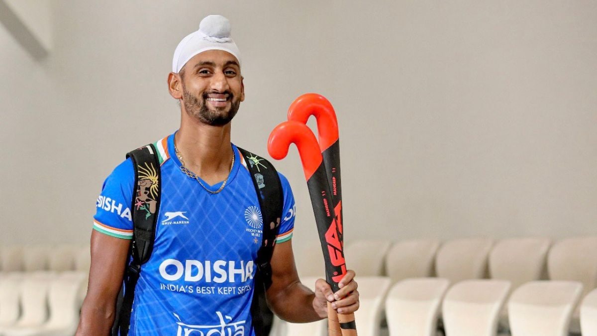 Mandeep's Obsession with Hockey Has Grown Over the Years, Says Sister ...