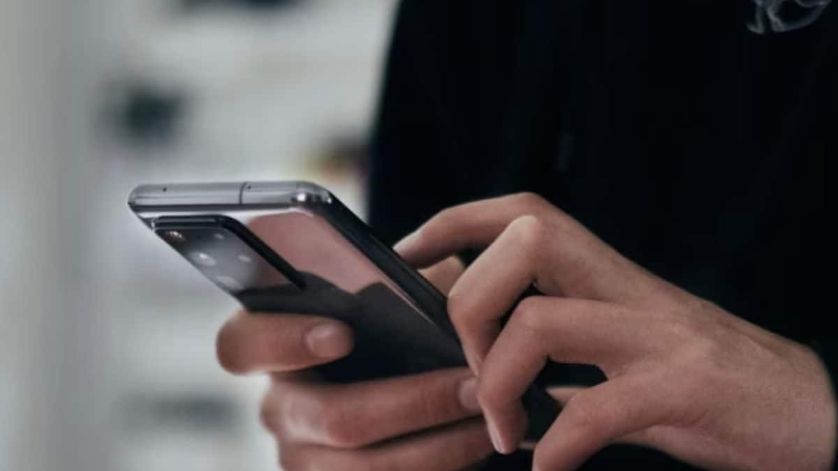 Budget 2024: Mobile Phone Prices To Reduce As Custom Duty Slashed On ...